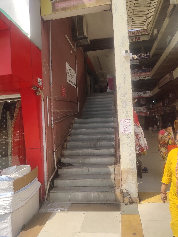 Jaya sarees, shahibaug road - Voice of SAP